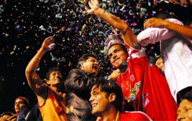 Wilstermann vuelve a la Liga y La Paz FC eliminó a Destroyers - ANF ...