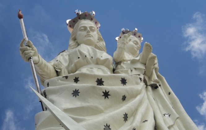 Virgen del Socavón presenta deterioros a 24 días de su entrega - ANF ...