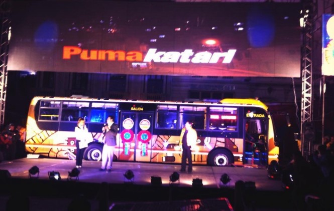 Alcalde Revilla presentó el bus “Puma Katari” fabricado en China ...
