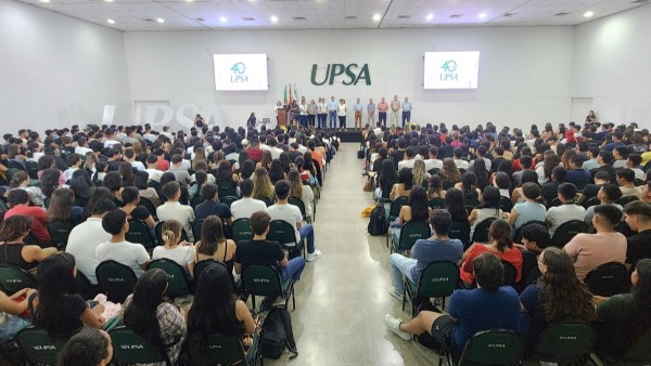 La UPSA reconoció a sus nuevos estudiantes - ANF Agencia de Noticias ...