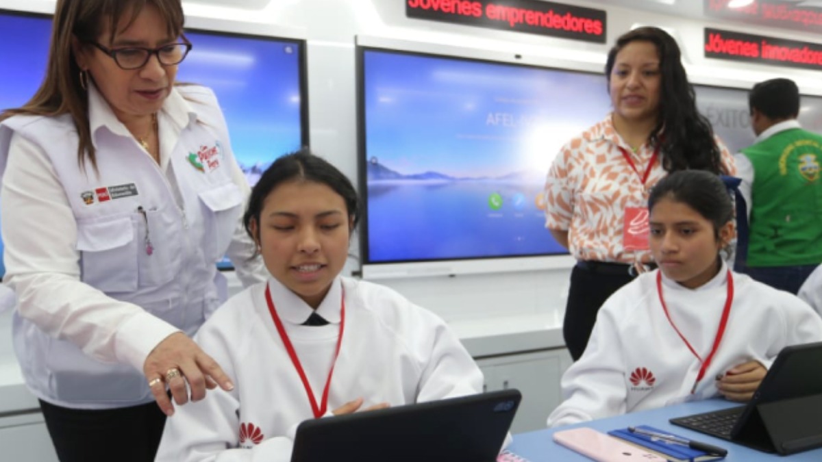 Huawei transforma la educación digital y conecta escuelas - ANF Agencia ...