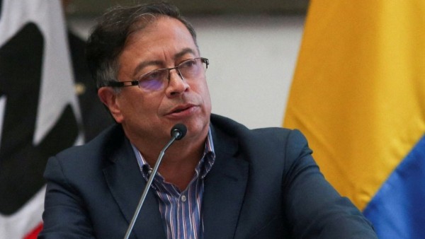 Petro inviste a cuatro nuevos ministros: "Lo advierto (...) espero den ...